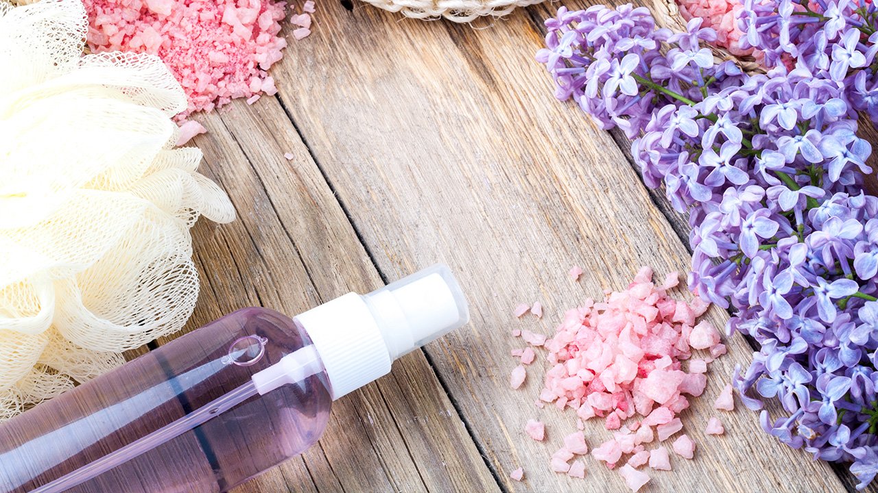 Czym są hydrolaty i jak je stosować?